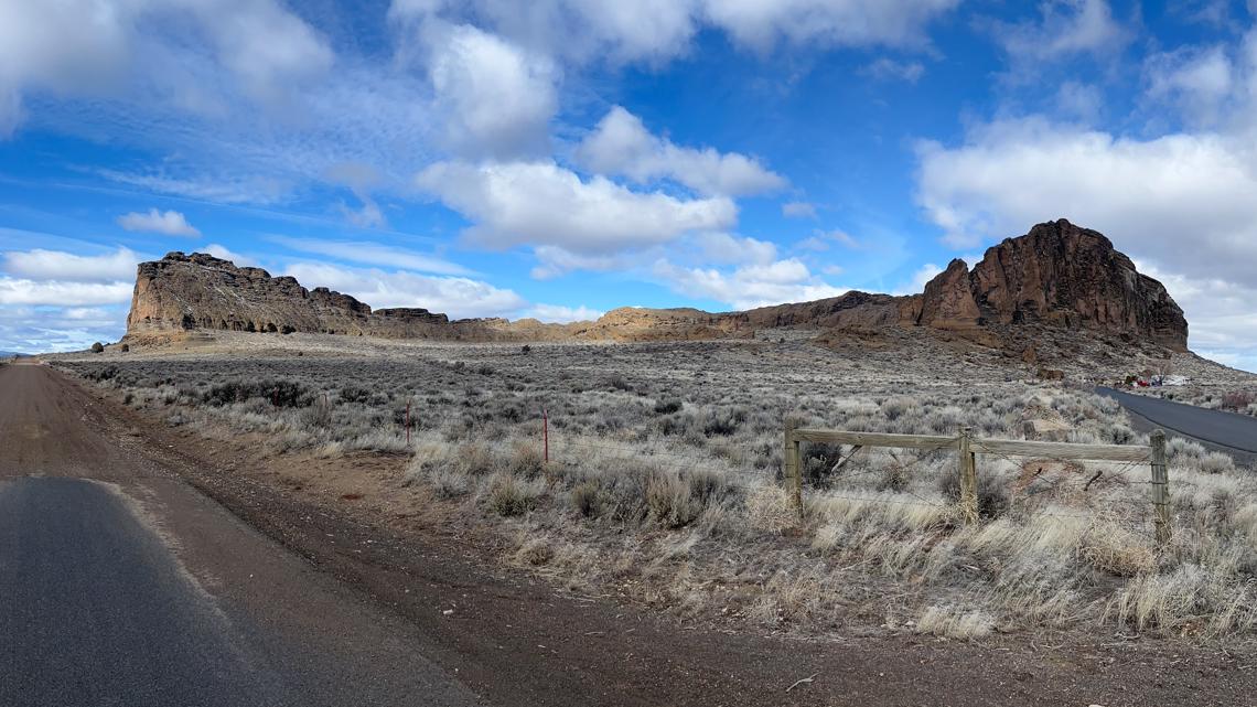 Hike through prehistoric lakebed at Fort Rock State Natural Area | kgw.com