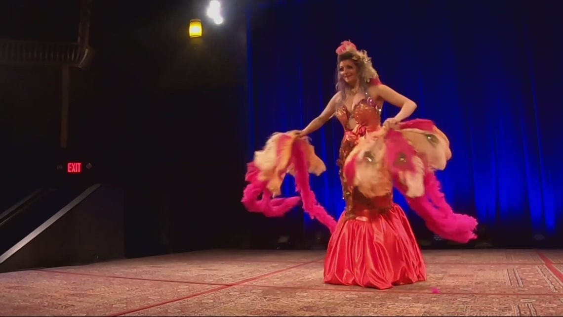 Portland burlesque festival performs for the love of literature | kgw.com