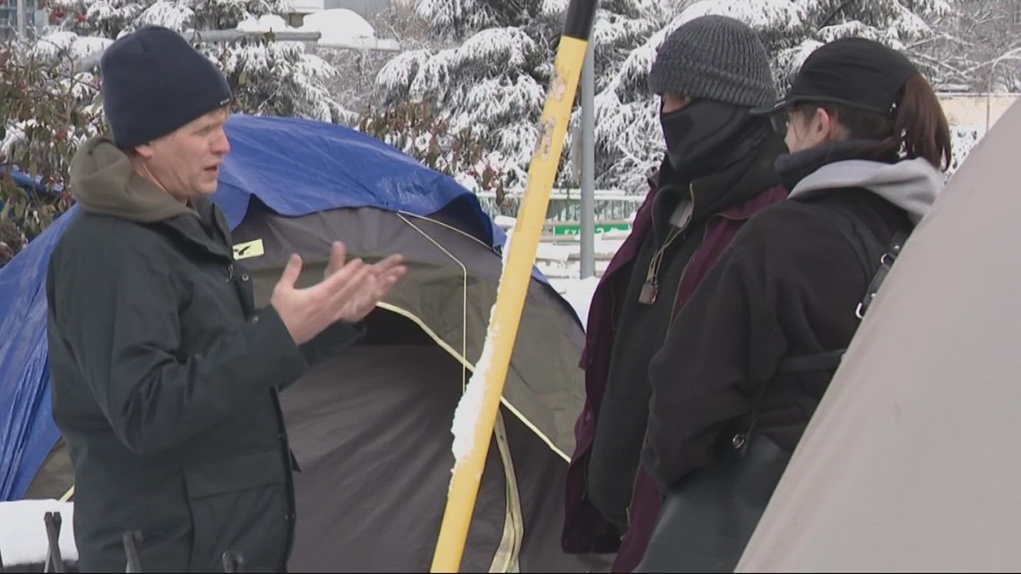 Outreach workers check on homeless people during Portland metro snow ...