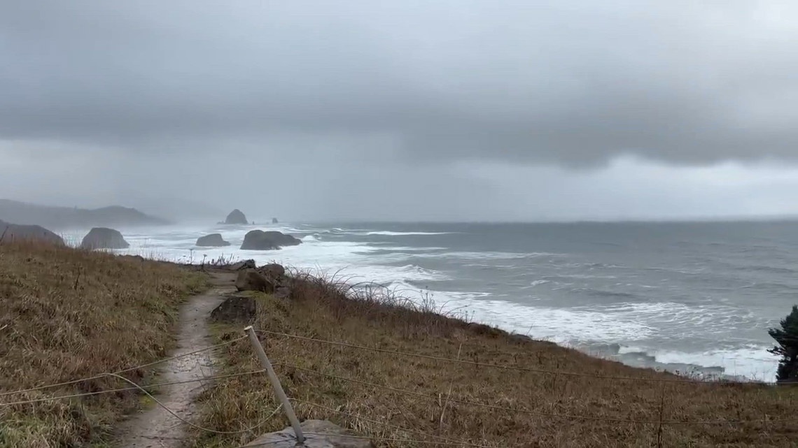 December 6th Cannon Beach Oregon King tides | kgw.com