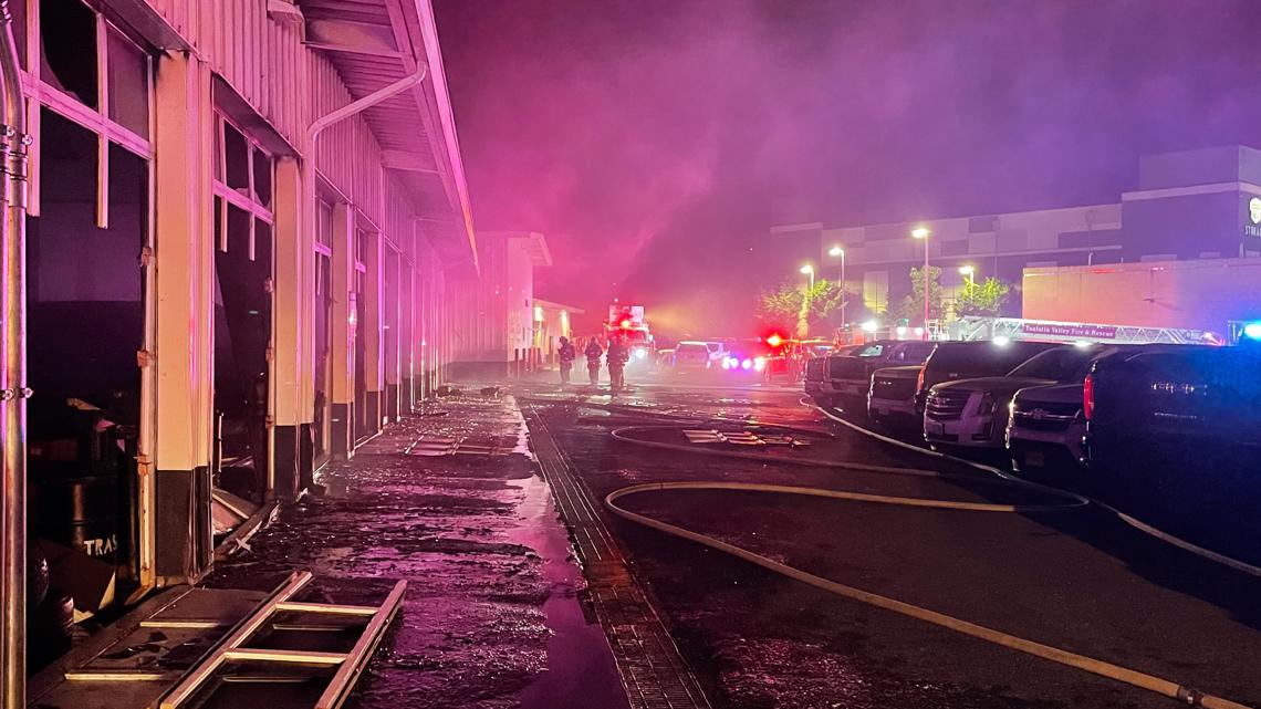 Beaverton car service dealership center damaged by overnight fire | kgw.com