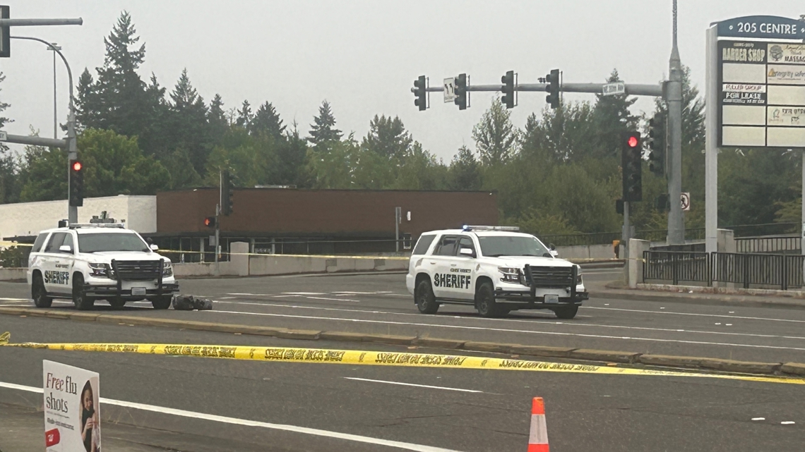 1 dead in Vancouver crash, homicide detectives investigating | kgw.com