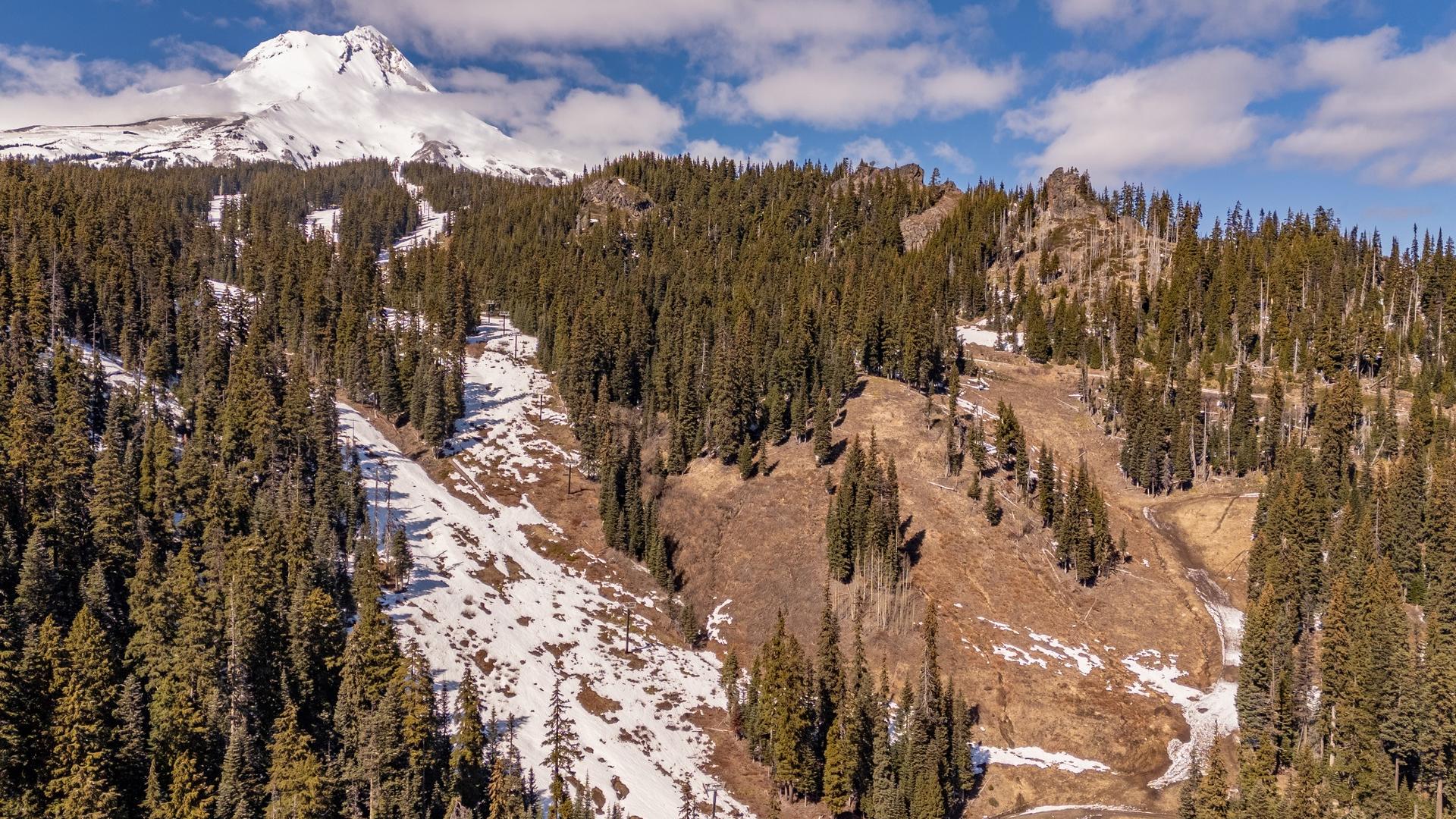 Mt. Hood Meadows prepares to shorten ski season next year | kgw.com