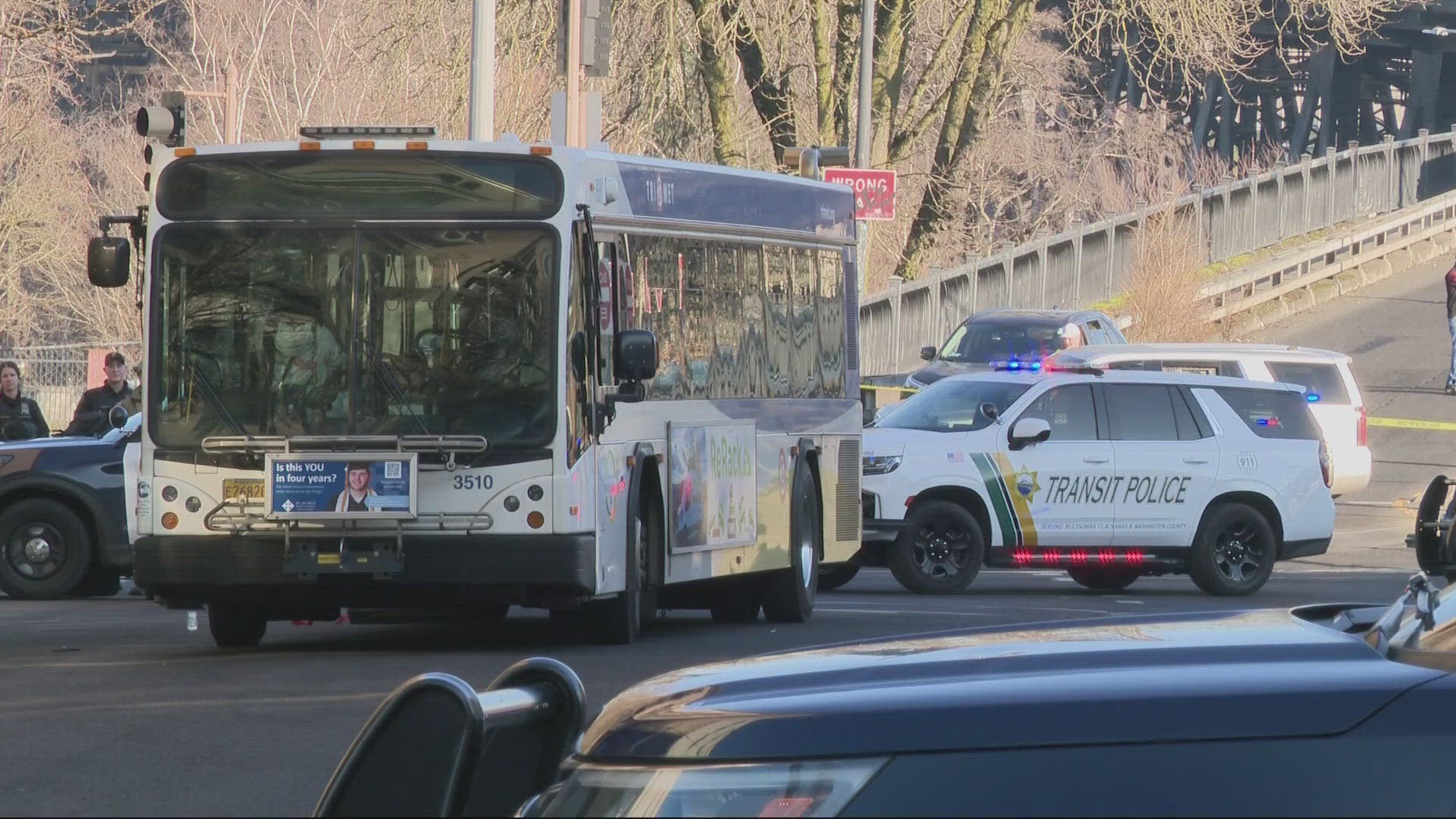 TriMet bus standoff in Portland ends after 3 hours; suspect arrested ...