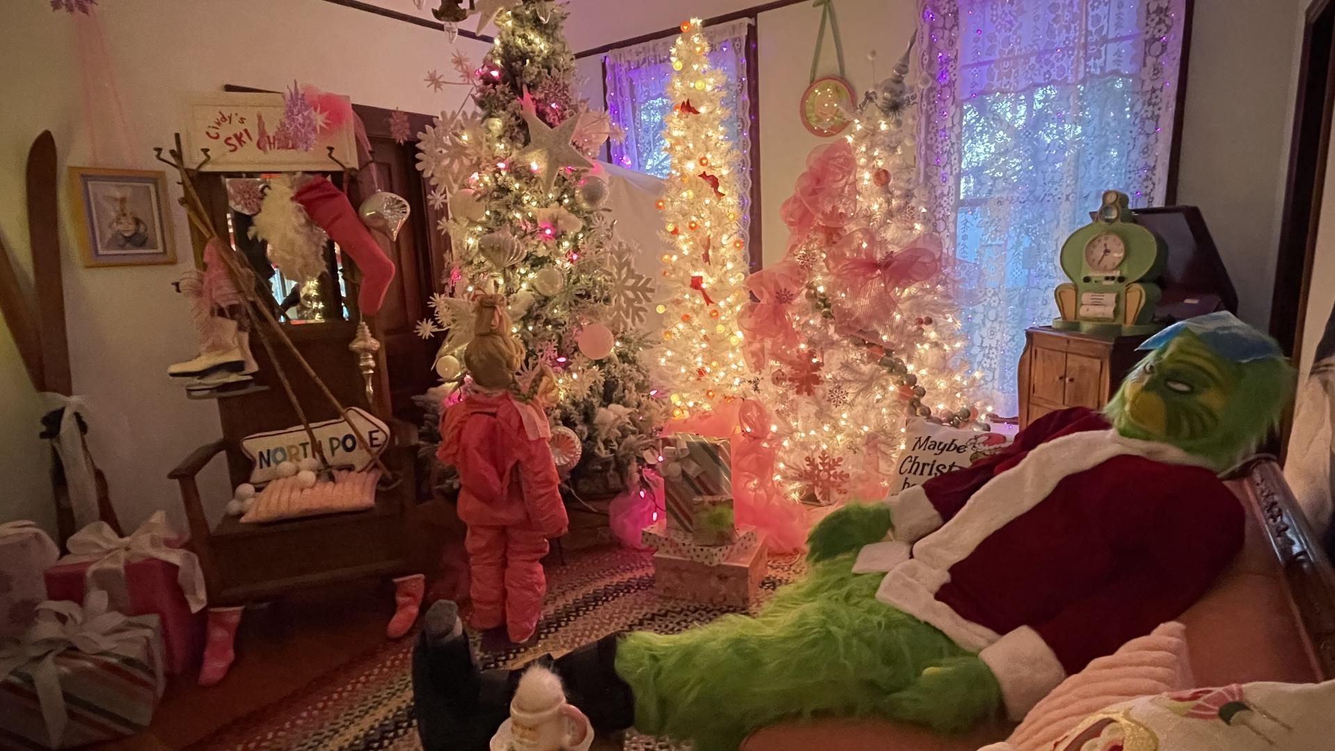 Watts House in Scappoose transformed into 'Whoville' for the holidays ...