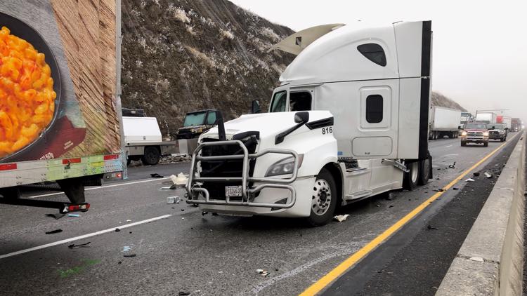 I-84 reopens in eastern Oregon after closure due to crashes, ice | kgw.com