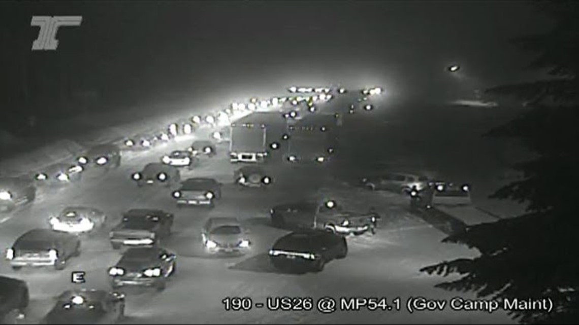 U.S. 26 and Oregon 35 reopen after congestion near Mount Hood shut down ...