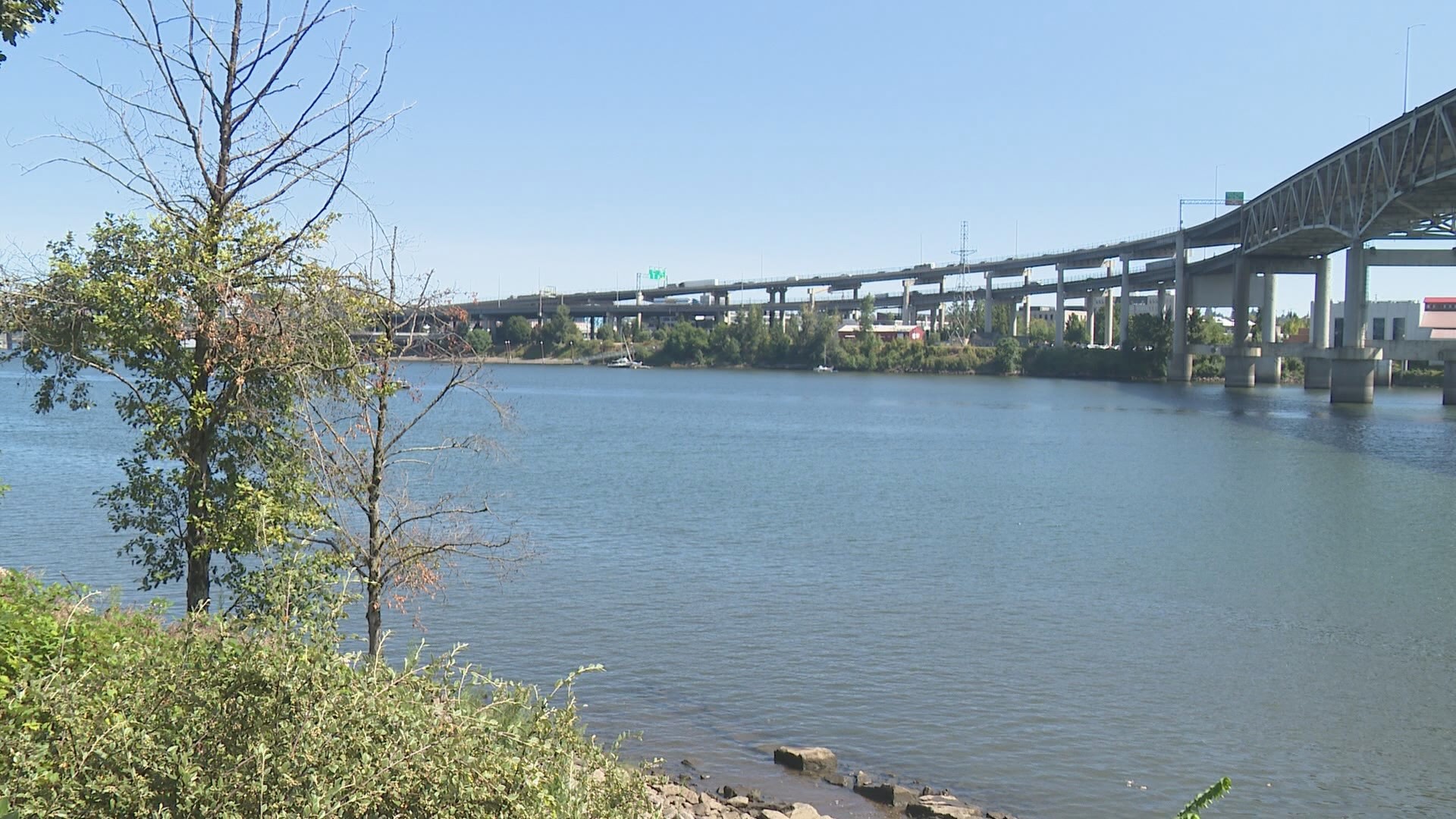 Body found in Oregon's Willamette River spurs investigation | kgw.com