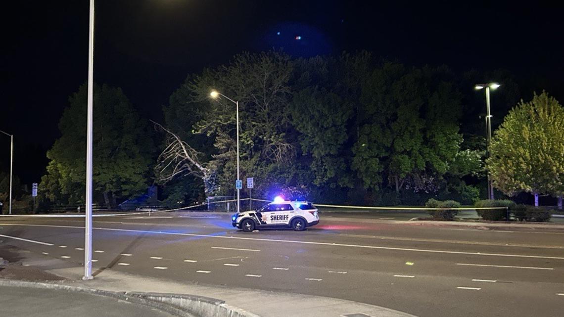 Keizer police investigate incident at an Oregon In-N-Out Burger | kgw.com