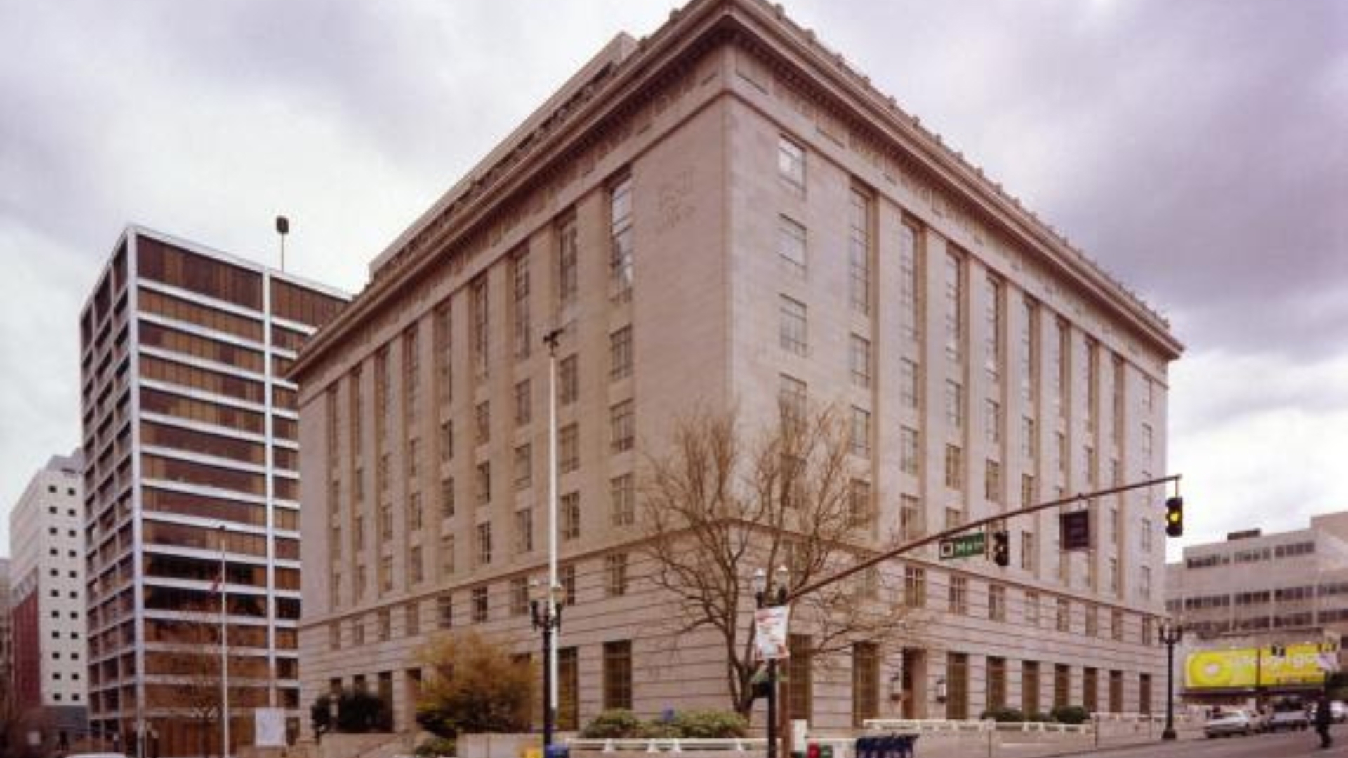 Gus J Solomon US courthouse in downtown Portland to be sold | kgw.com