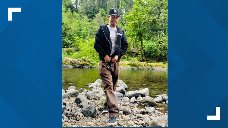 Portland stabbing leaves man dead in parking lot | kgw.com