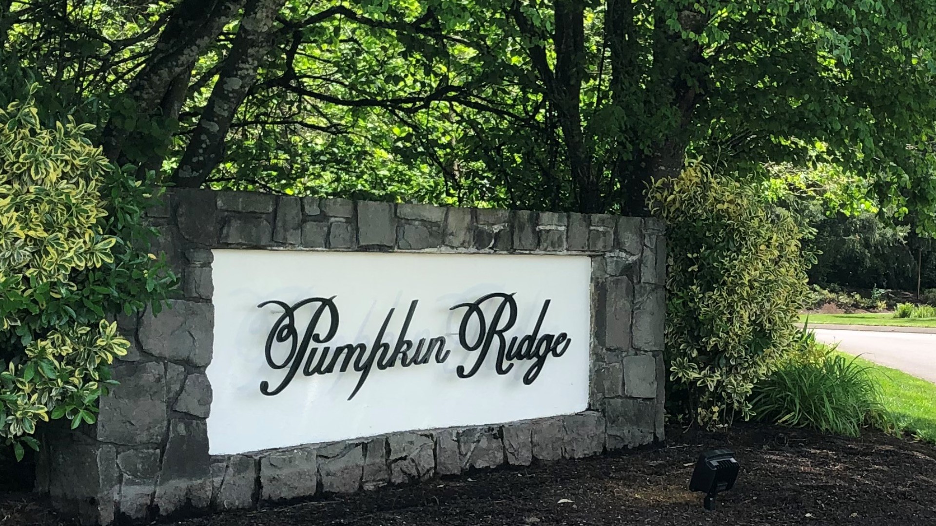 'Kids Zone' and 'Fan Village' await LIV golf attendees | kgw.com