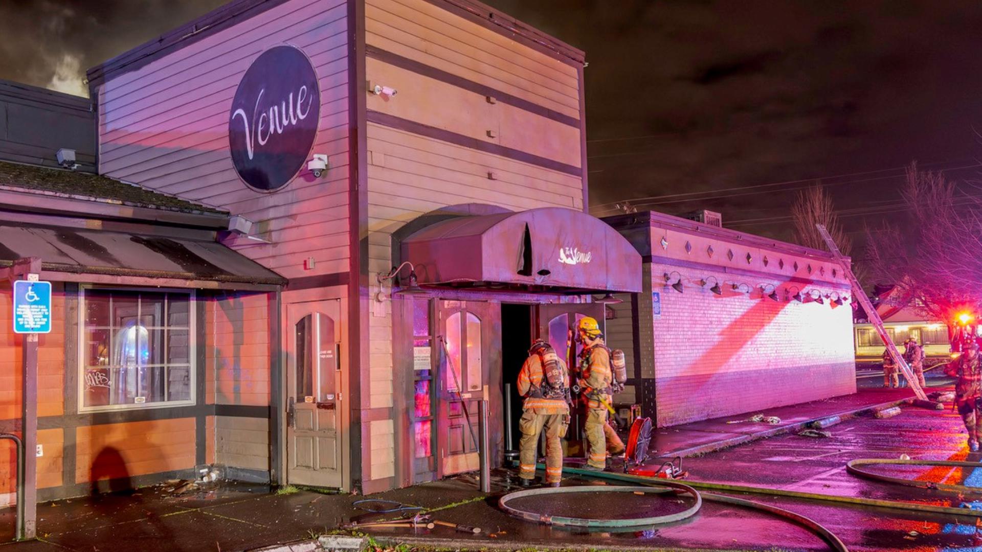 Early morning fire breaks out at Southeast Portland strip club building ...