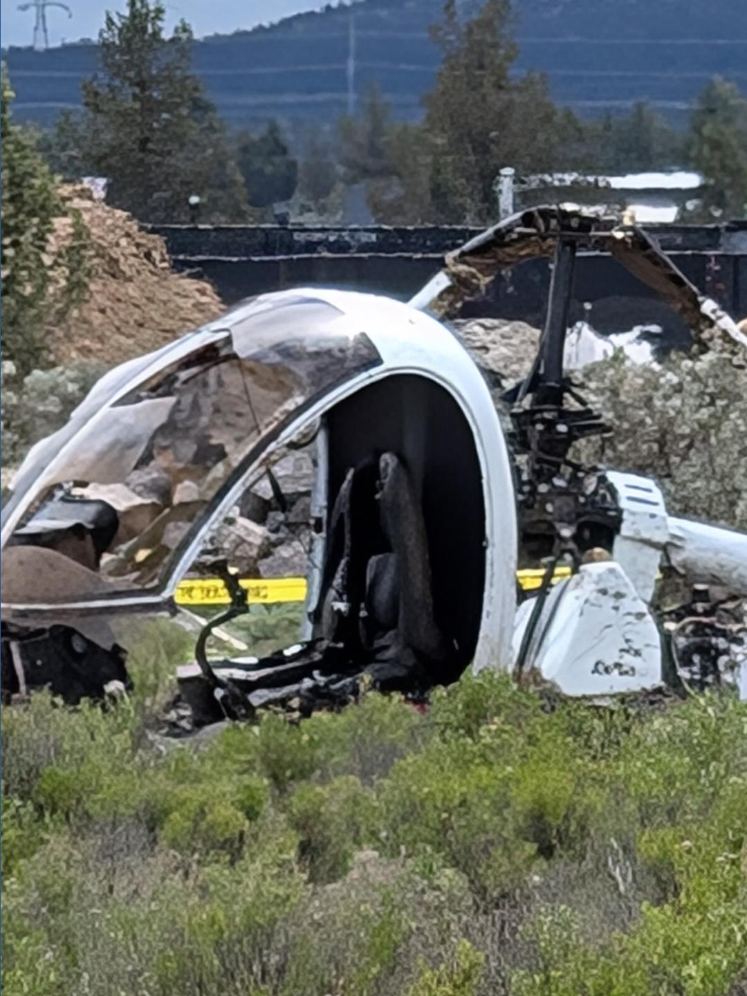 Pilot, passenger hospitalized after helicopter crash in Central Oregon ...
