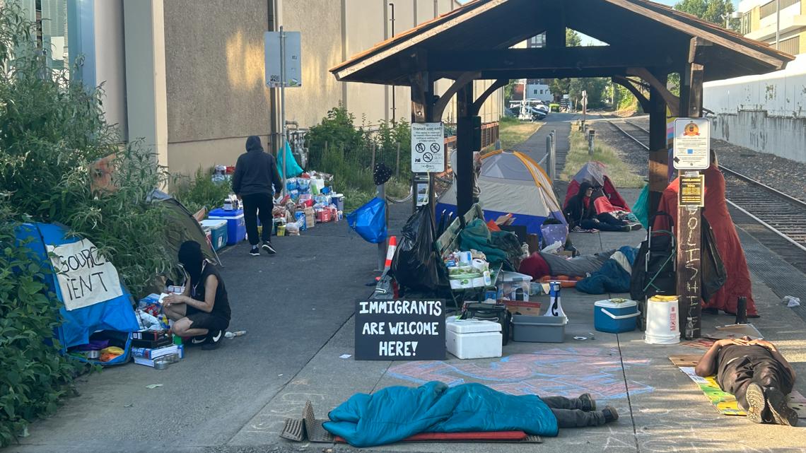 Demonstrations of solidarity continue outside Portland ICE facility ...