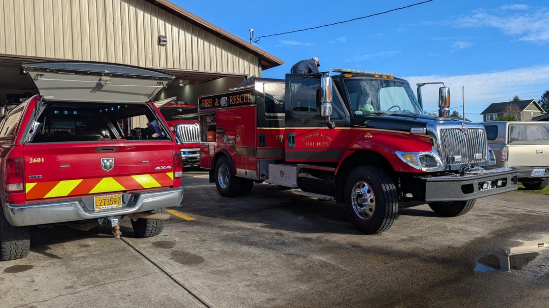 Oregon firefighters mobilize to help with California fires | kgw.com