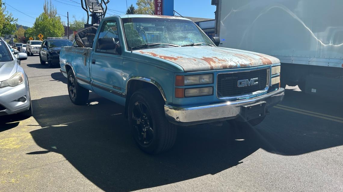 Dash cam video: Man drives through Portland Grand Floral Parade | kgw.com