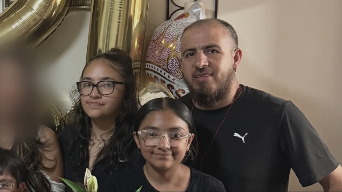 Airplane door plugs vs. plug doors: What's the difference? | kgw.com