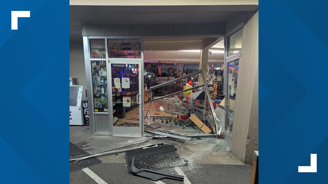 Truck crashes into SW Portland store in an attempt to steal ATM | kgw.com