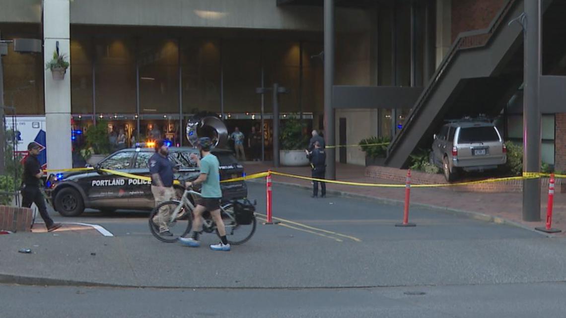 Car hits security guard, crashes into Multnomah Athletic Club in Goose ...