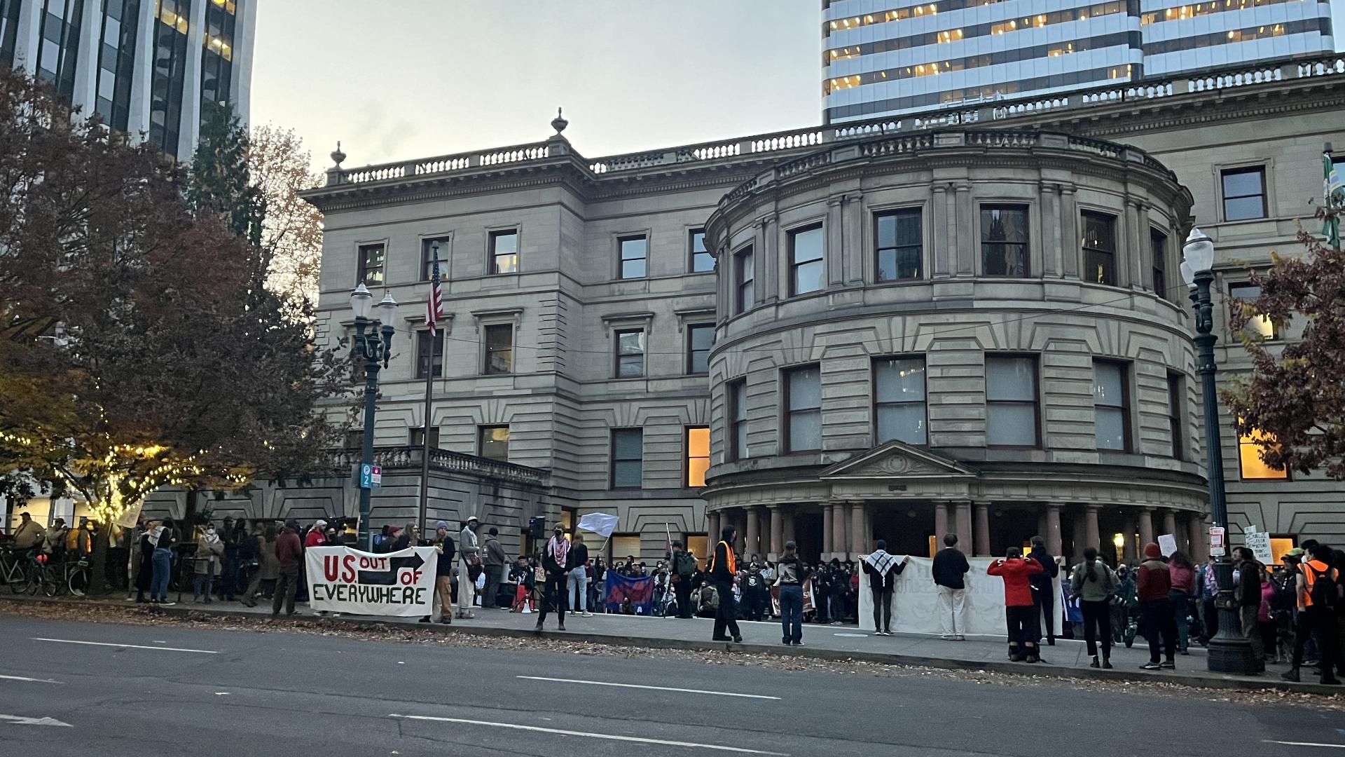 Rally held outside Portland City Hall to protest Trump reelection | kgw.com