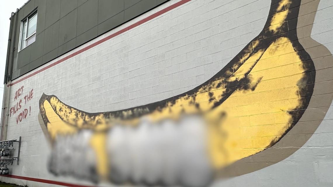Nonprofit fundraising to preserve Portland banana mural | kgw.com