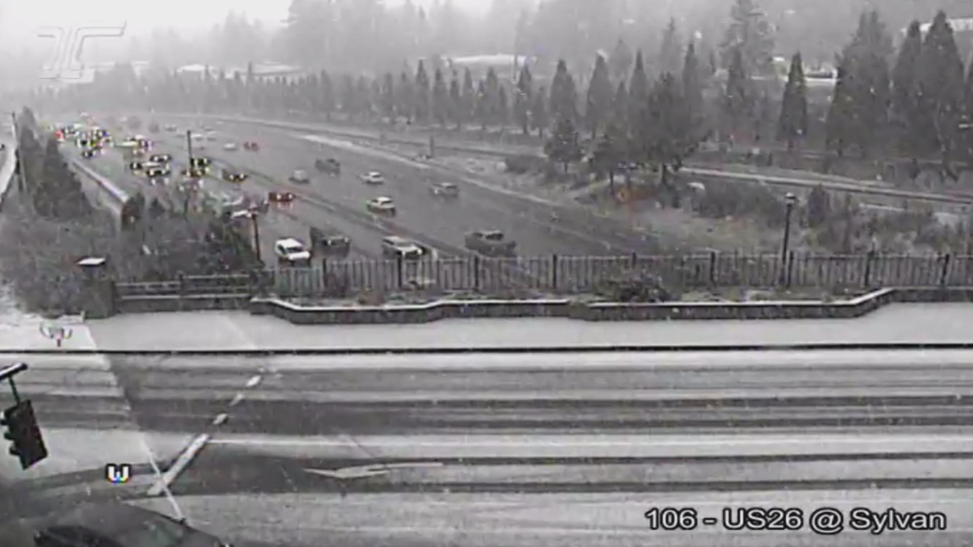 Watch: Sticking snow around Portland | kgw.com