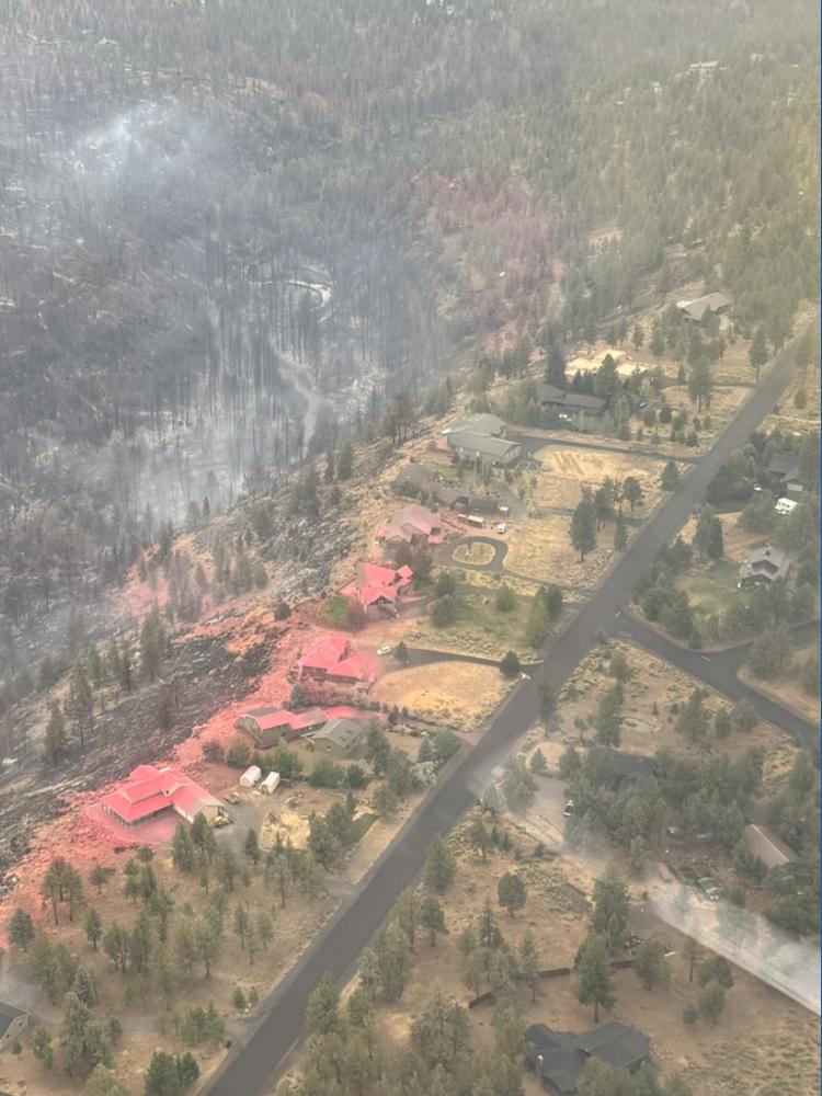 Four homes destroyed as Flat Fire burns 23,000 acres in central Oregon ...