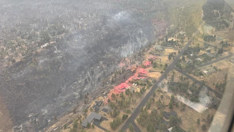 Four homes destroyed as Flat Fire burns 23,000 acres in central Oregon ...