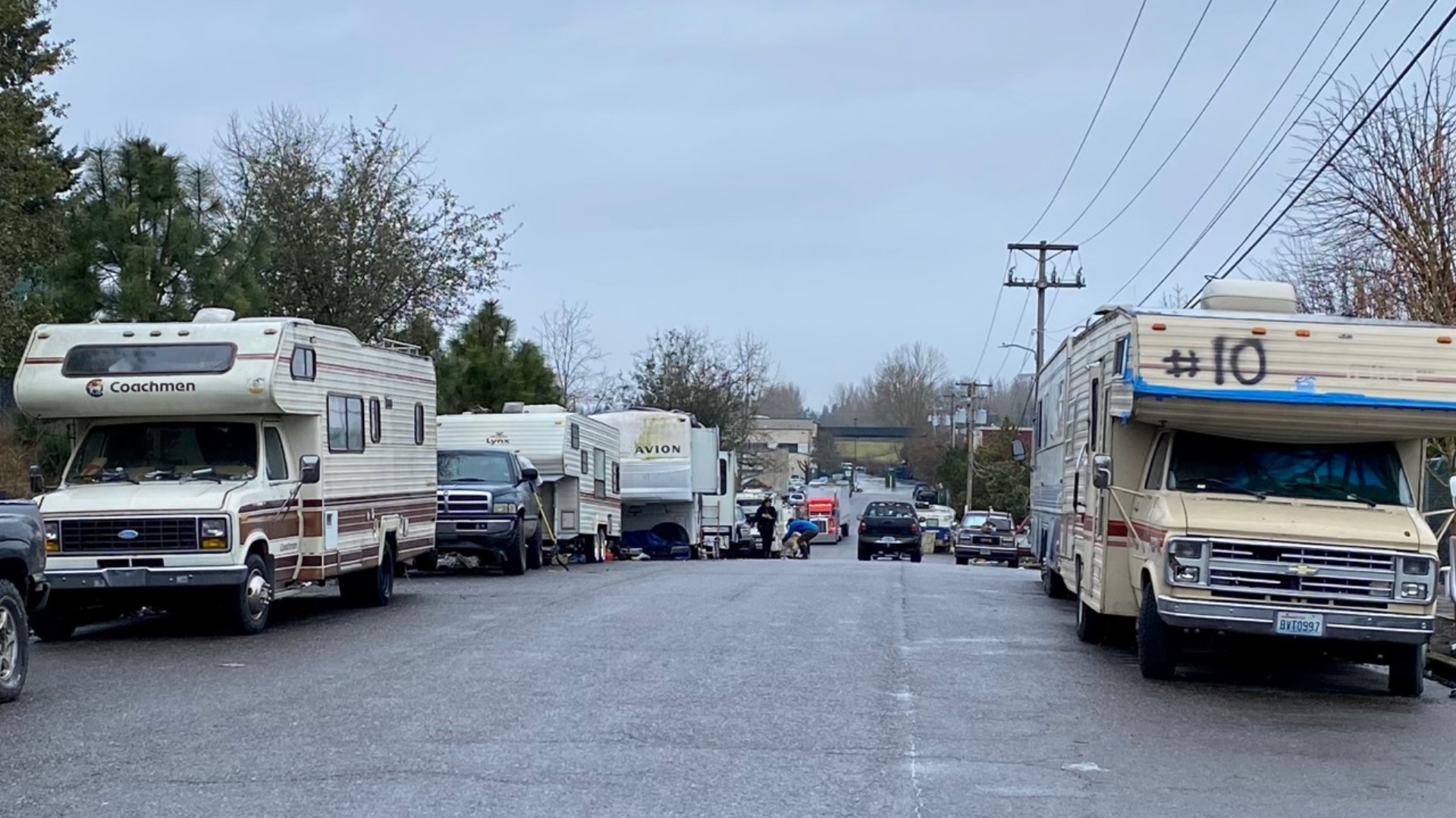 RVs from Portland homeless camp move to nearby spot after sweep | kgw.com