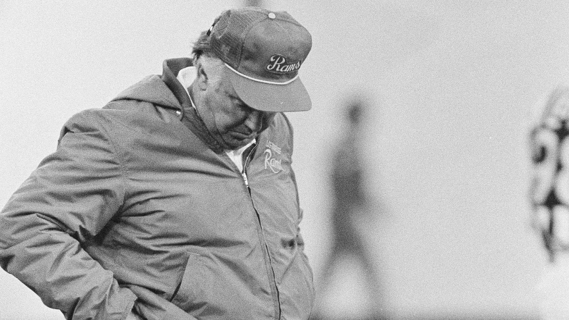 Former LA Rams and Oregon Ducks coach John Robinson dies, age 89 | kgw.com