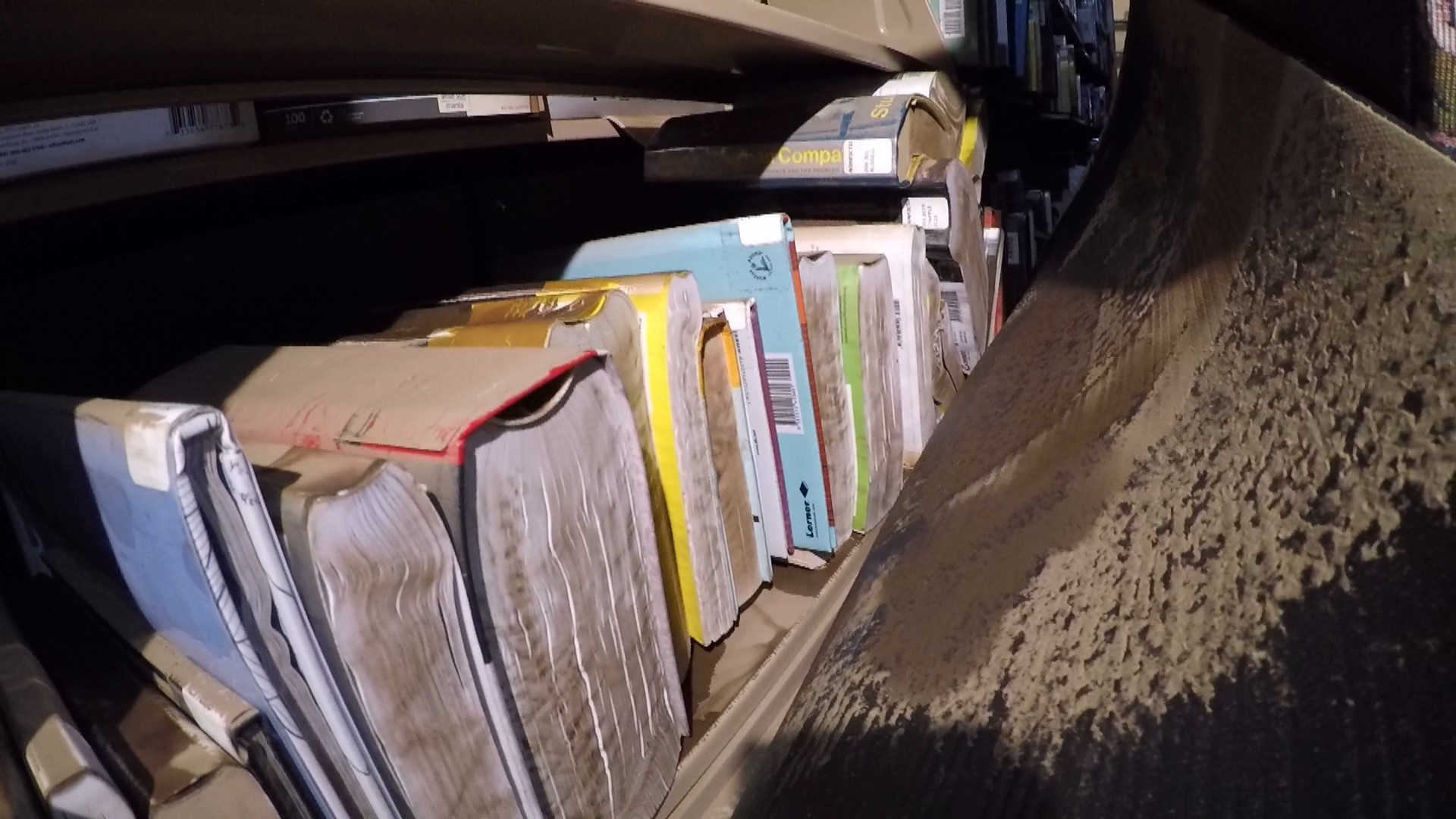 Water main break floods Fort Vancouver Regional Library | kgw.com