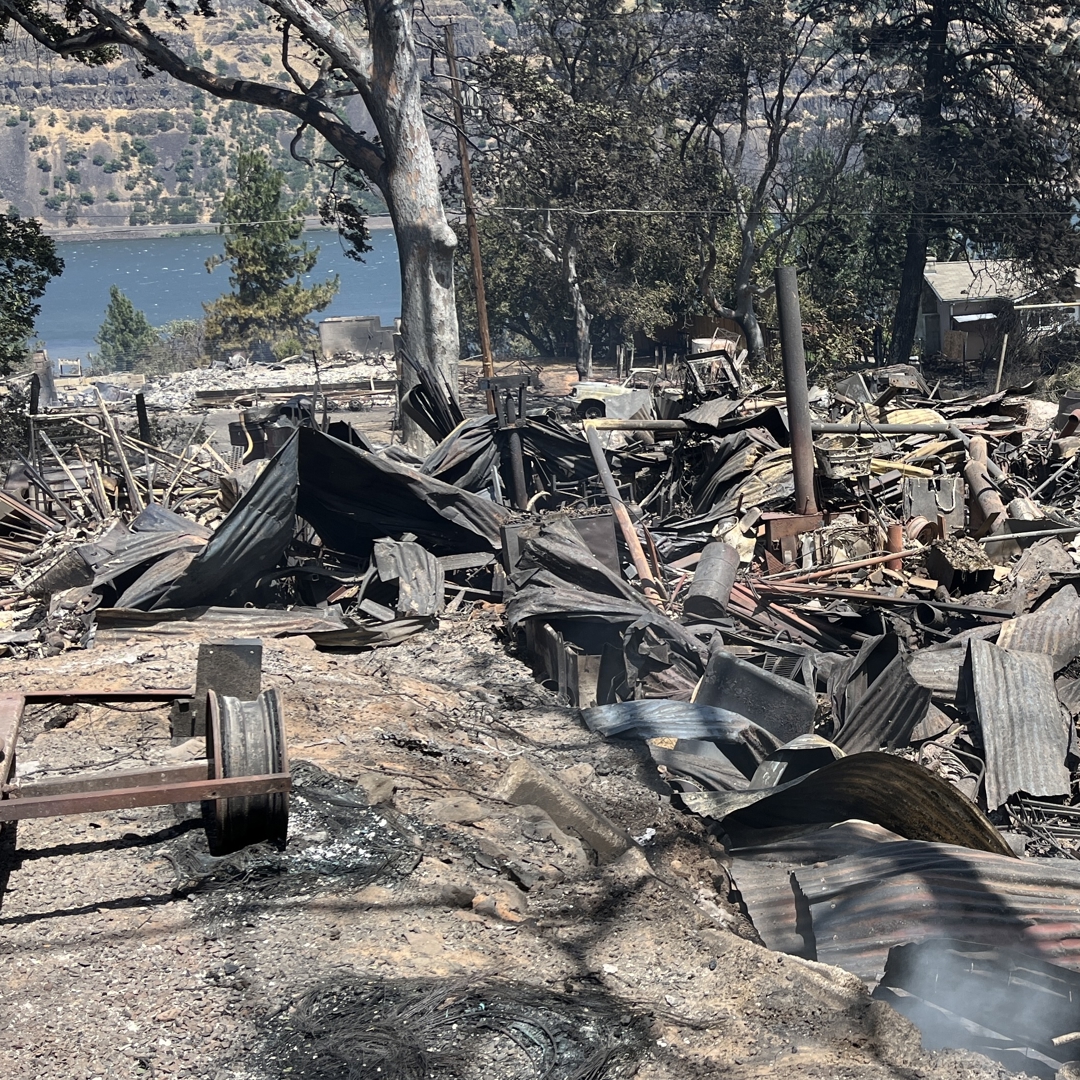Rowena Fire destroys at least 20 homes, leaving residents devastated ...