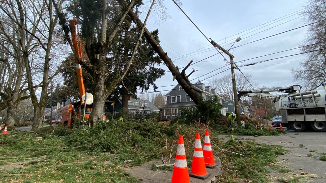 Portland ice storm: Thousands without power Friday | kgw.com