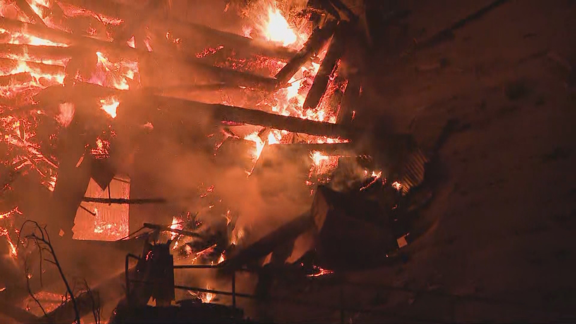 Massive fire breaks out at old Blue Heron paper mill | kgw.com