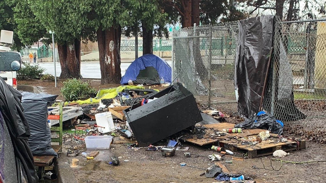 'Warming fires' burn 3 people in Portland | kgw.com