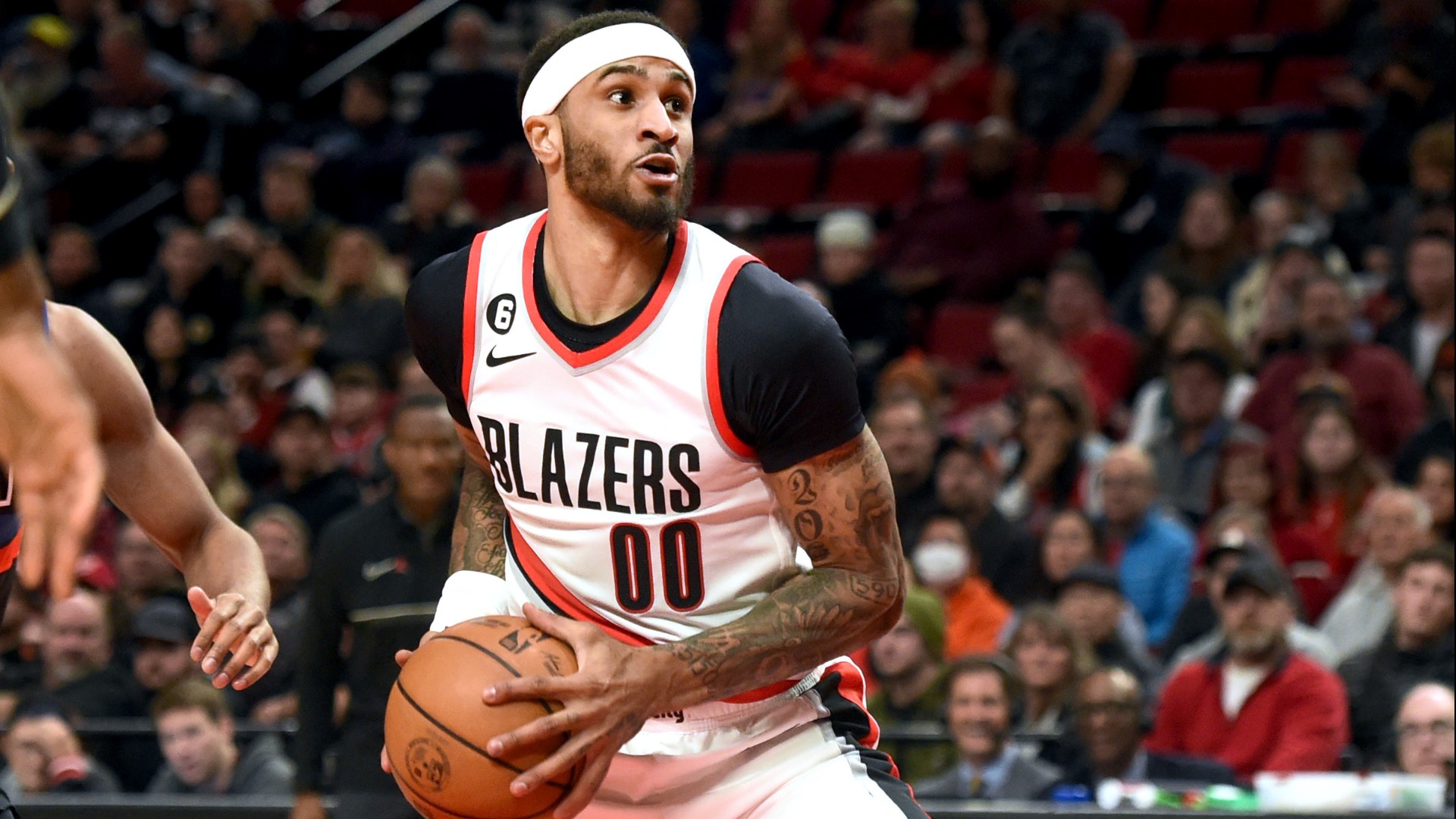 Blazers rout Pistons in Gary Payton II's debut | kgw.com