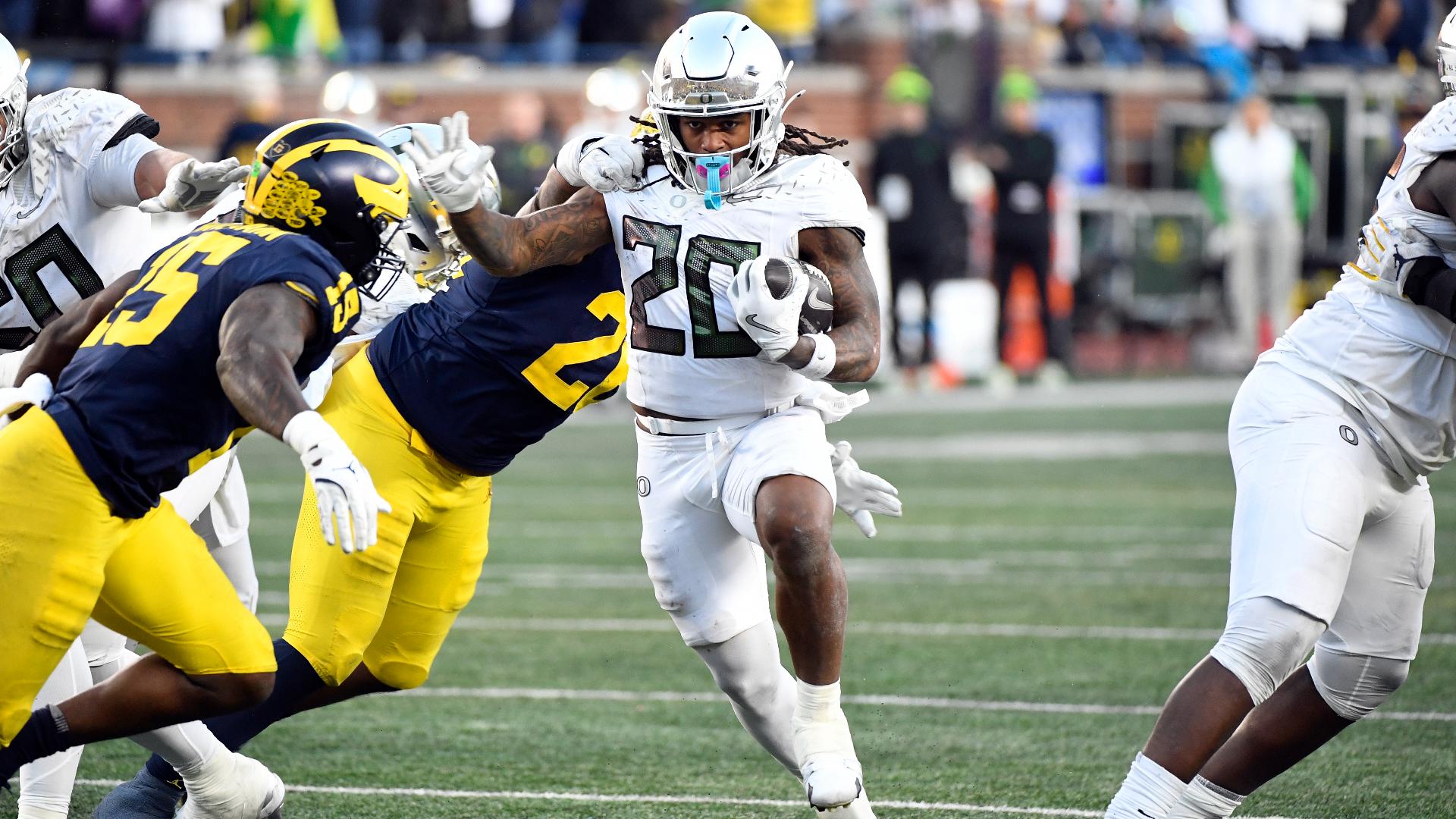 AP Top 25: Oregon unanimous No. 1 ahead of 1st CFP rankings | kgw.com