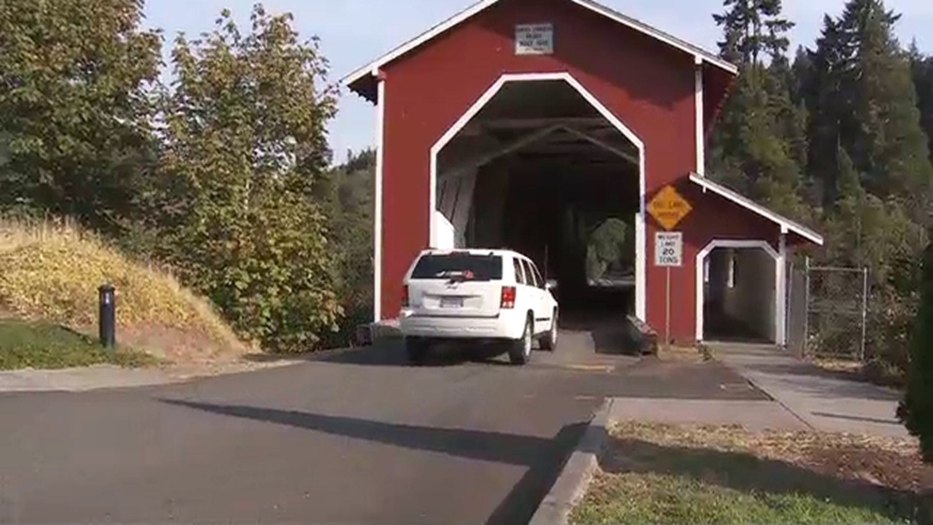 A scenic byway offers a back route through the Oregon cascades | kgw.com