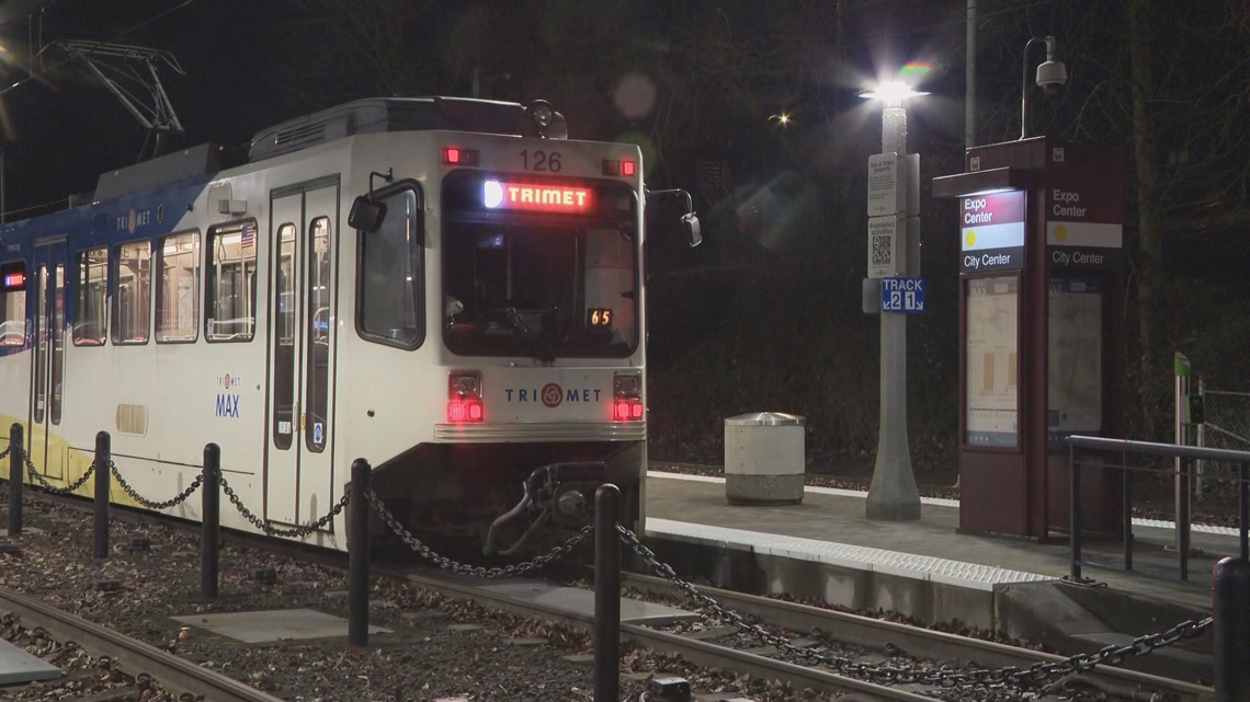 1 hit, killed by train at Portland's Delta Park Transit Station | kgw.com