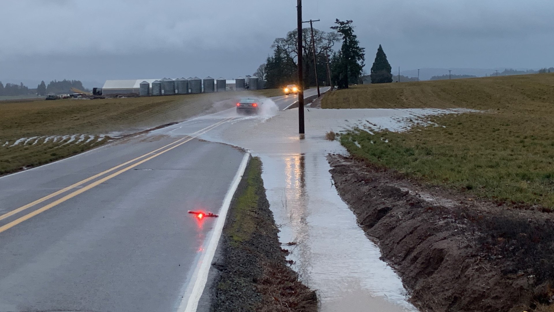 Portland grapples with flooding and downed trees citywide | kgw.com