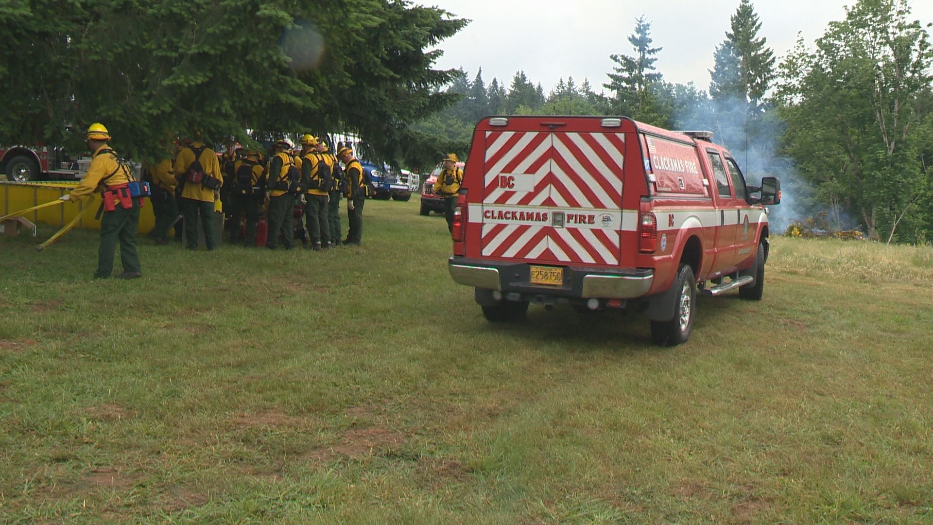 Oregon firefighters conduct wildland firefighting training | kgw.com