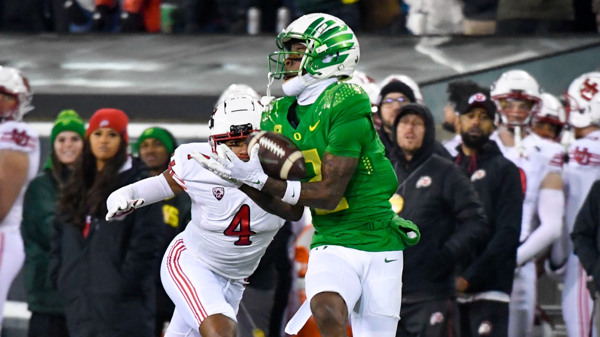 No. 12 Oregon tops No. 10 Utah 20-17 | kgw.com