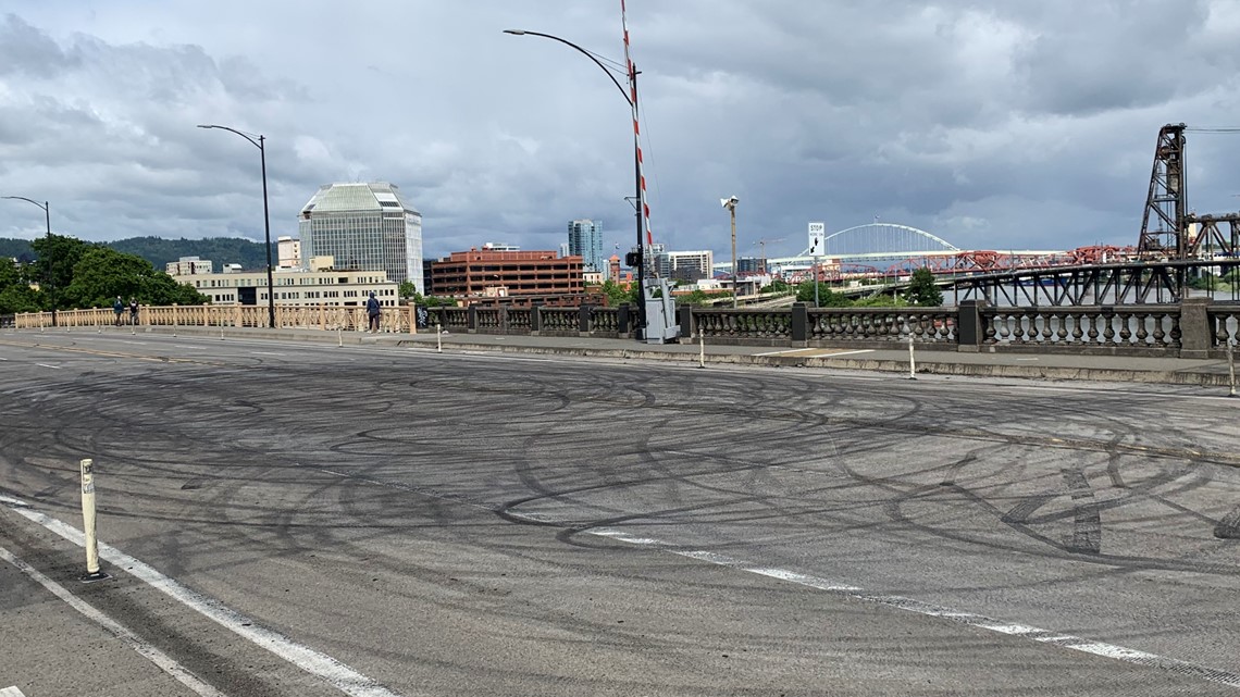Street racers take over Burnside Bridge, other Portland streets | kgw.com