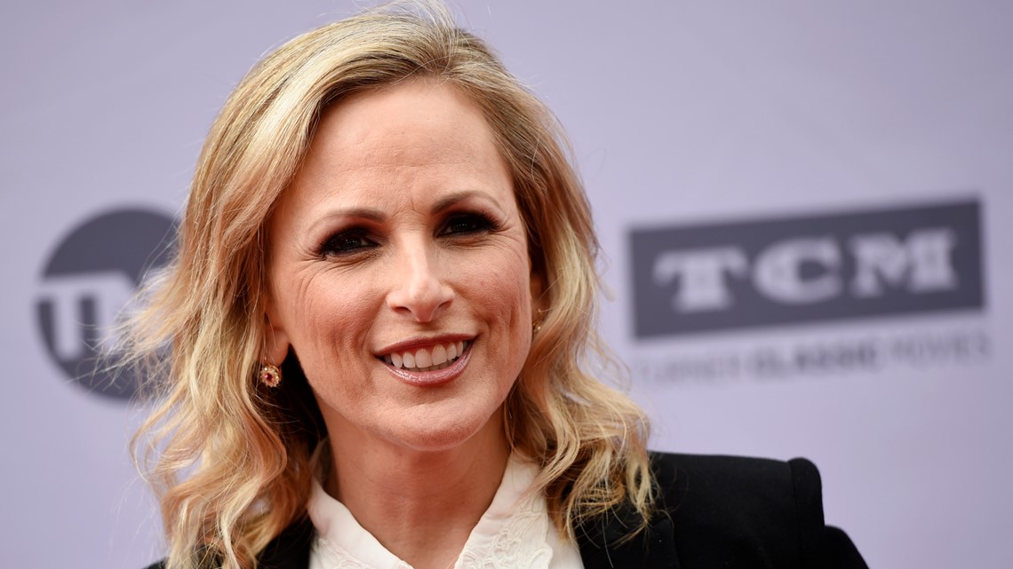 Actress calls out airline for lack of accessibility for deaf and hard ...