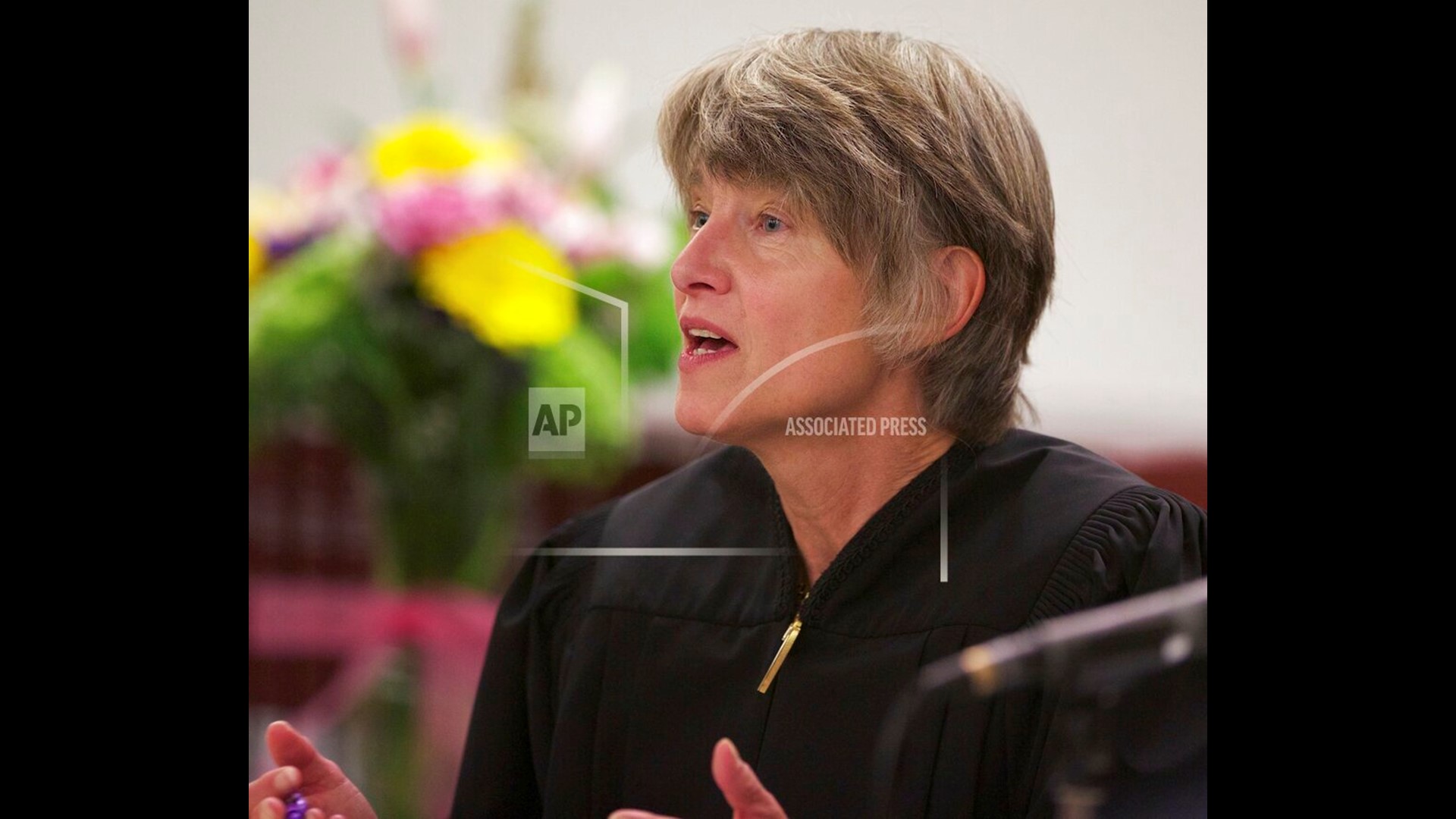 Oregon’s Supreme Court Chief Justice Walters to retire | kgw.com