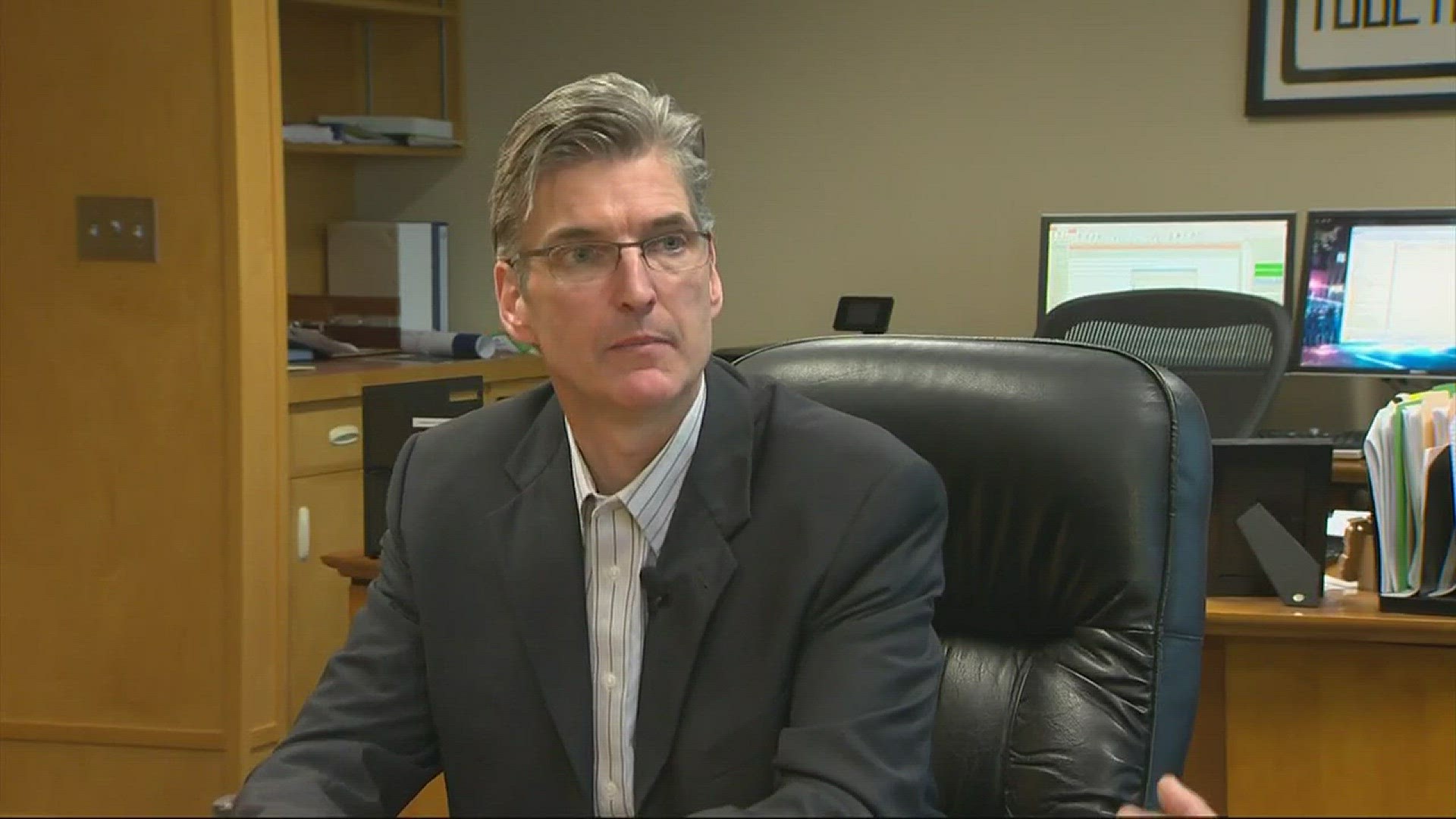 Mayor launches police chief search, encourages Marshman to apply | kgw.com