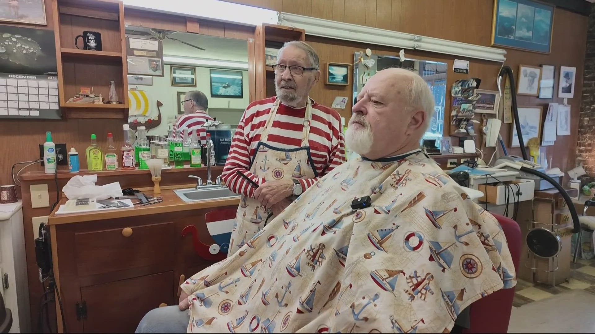 Castle Rock barber retires after 73 years | kgw.com