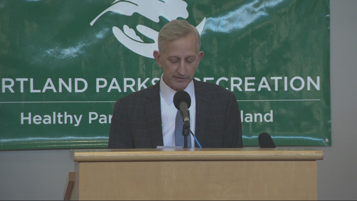 Portland mayor backtracks on in-person office mandate for city ...
