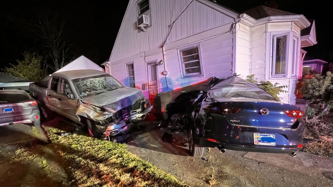 Two displaced after truck slams car into Portland home | kgw.com